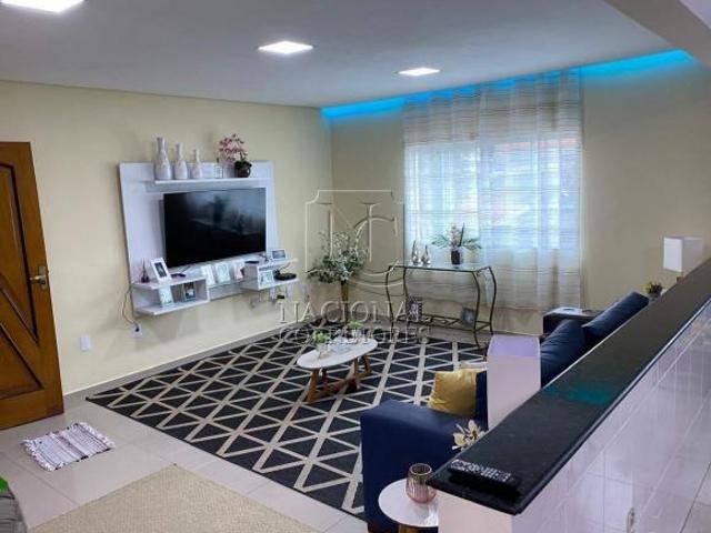 Sobrado à venda, 3 quartos, 1 suíte, 5 vagas, Vila Pires Santo André/SP