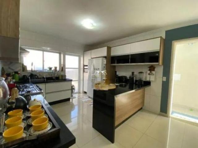 Sobrado à venda, 3 quartos, 1 suíte, 5 vagas, Vila Valparaíso Santo André/SP