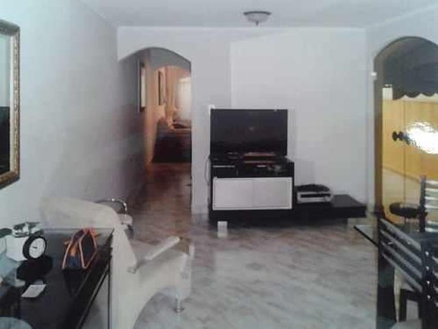 Sobrado à venda, 3 quartos, 1 suíte, 6 vagas, Campestre Santo André/SP