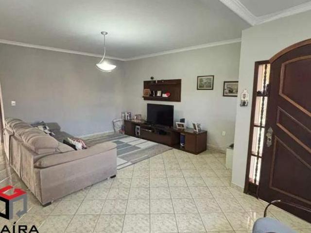 Sobrado à venda 3 quartos 1 suíte 6 vagas Jaçatuba Santo André SP