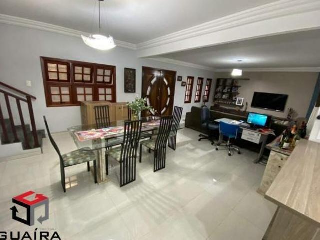 Sobrado à venda 3 quartos 1 suíte 6 vagas Metalúrgica Santo André SP