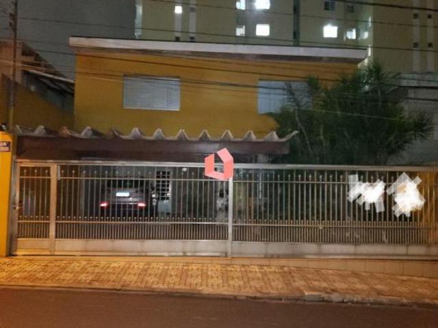 Sobrado à Venda | 3 Quartos | 1 Suíte com Banheira | Quintal Amplo | 3 Vagas | Bairro Assunção | São