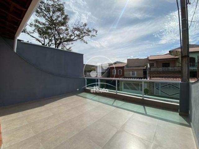 Sobrado à venda, 3 quartos 1 suíte Jardim Itapoan em Santo André/SP