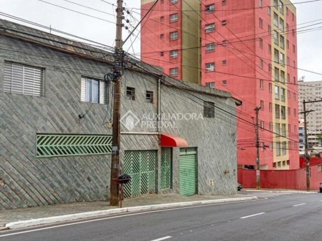 Sobrado à venda 3 quartos 2 vagas Vila Augusto Mauá SP R$ 445.000,00
