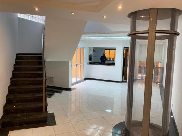 Sobrado à venda, 3 quartos, 3 suítes, VILA BELA São Paulo/SP