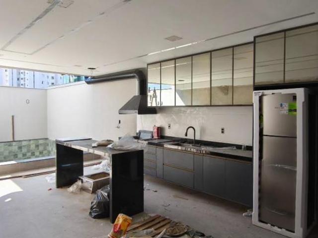 Sobrado à venda 3 quartos 3 suítes 10 vagas Floresta Santo André SP