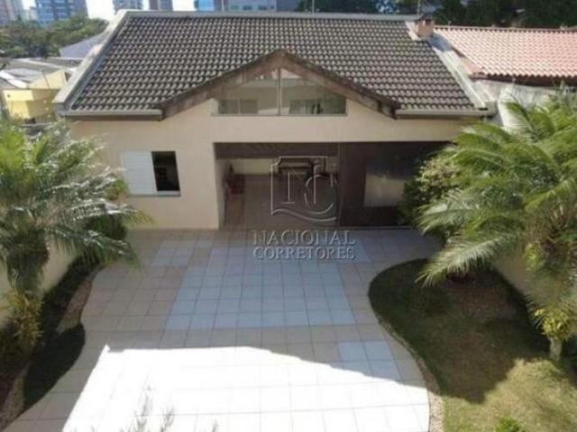 Sobrado à venda, 3 quartos, 3 suítes, 2 vagas, Jardim Santo André/SP