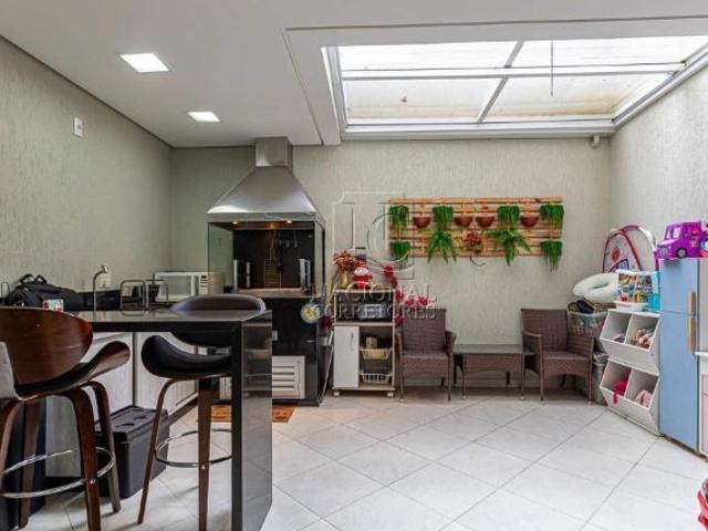 Sobrado à venda, 3 quartos, 3 suítes, 2 vagas, Vila Scarpelli Santo André/SP