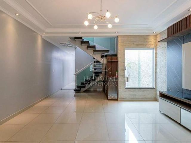 Sobrado à venda, 3 quartos, 3 suítes, 4 vagas, Parque Oratório Santo André/SP