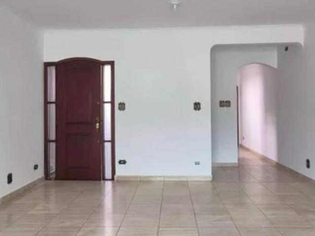 Sobrado à venda 3 quartos 3 suítes 4 vagas Pinheirinho Santo André SP