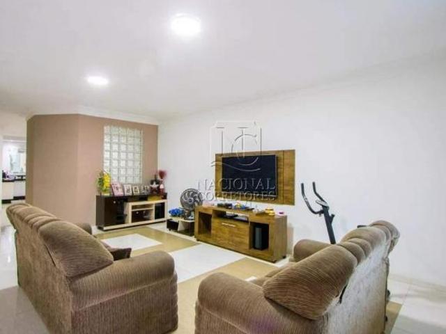 Sobrado à venda, 3 quartos, 3 suítes, 4 vagas, Vila Guiomar Santo André/SP