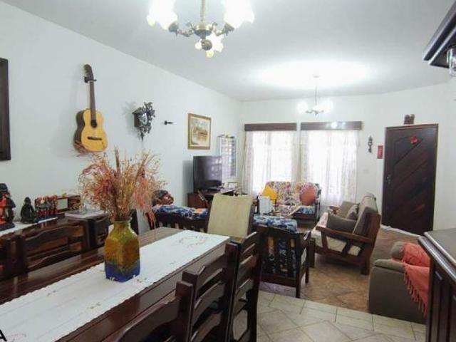 Sobrado à venda 3 quartos 3 suítes 5 vagas Aquilino Santo André SP
