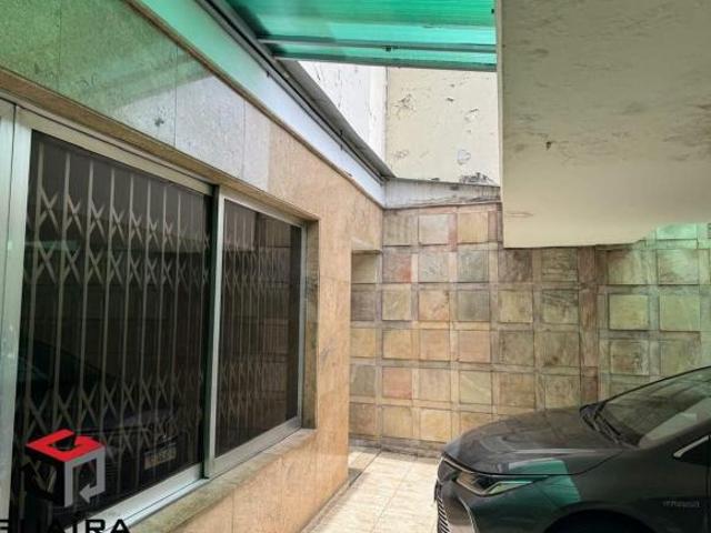 Sobrado à venda 3 quartos 4 vagas Bosque da Saúde São Paulo SP