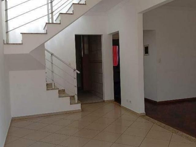 Sobrado à venda 3 quartos 5 vagas Alves Dias São Bernardo do Campo SP