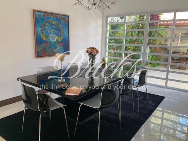 SOBRADO À VENDA 3 SUITES 4 VAGAS PLANALTO PAULISTA