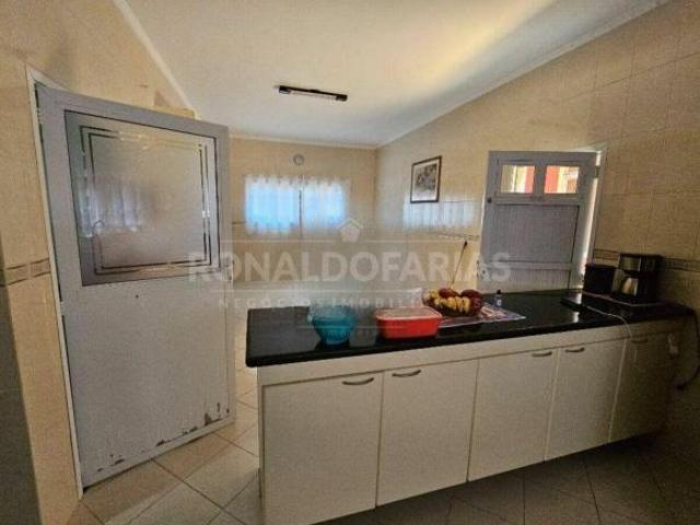 Sobrado a Venda 3 Suítes 6 vagas varanda e quintal na cidade Dutra