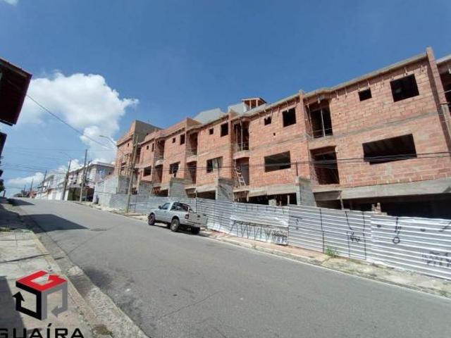 Sobrado à venda 3 suítes 6 vagas Camilópolis Santo André SP