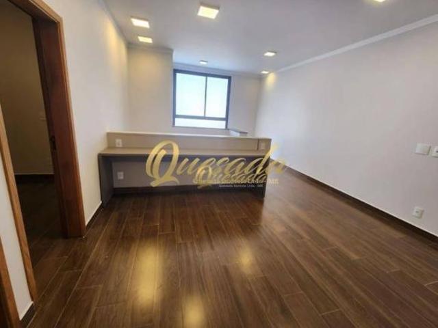 Sobrado à venda, 3 suítes, piscina, Condomínio Residencial Viena, Indaiatuba