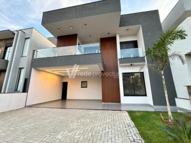 Sobrado a venda 3 suítes, recém construída