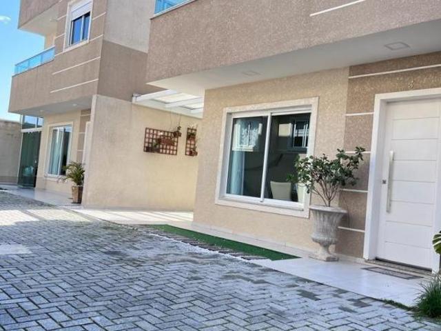 Sobrado a venda 03 quartos c/suíte, terraço, ático, ótima localização, no Uberaba em Curitiba PR
