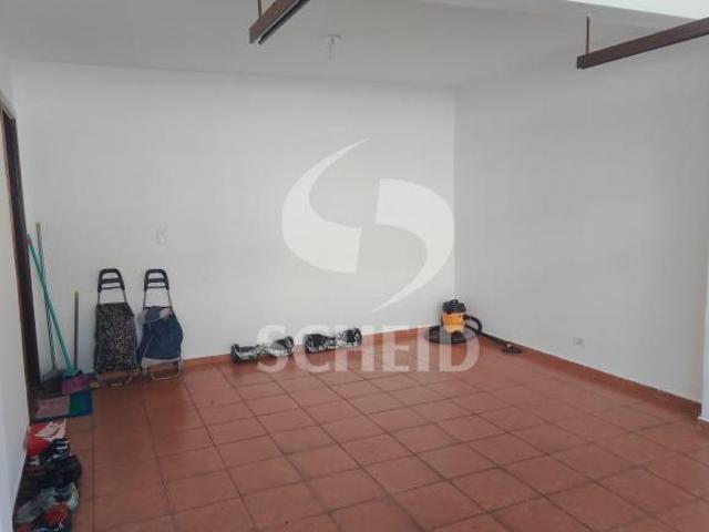 Sobrado à venda 100m² de área útil 3 dormitórios Suíte Garagem coberta Cidade Ademar