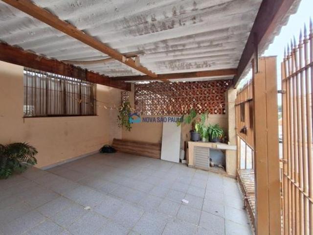 Sobrado à venda, 110m², 2 dormitórios, 2 vagas na Água Funda perto da Av. Cursino