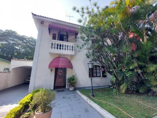 Sobrado à Venda 144 m² 3 Quartos e 4 Vagas Próximo Horto Florestal