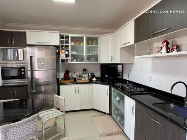 Sobrado à venda, 159 m² por R$ 1.050.000,00 Região do Lago 2 Cascavel/PR