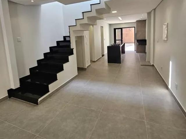 SOBRADO À VENDA 150m² 3 QUARTOS 2 SUÍTES 1 VAGA MIRANDÓPOLIS SÃO PAULO