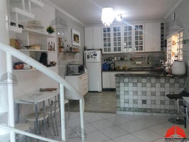 Sobrado a venda 150m², com 2 dormitorios, 2 suites, 3 vagas de garagem, porteira fechada, proximo ao