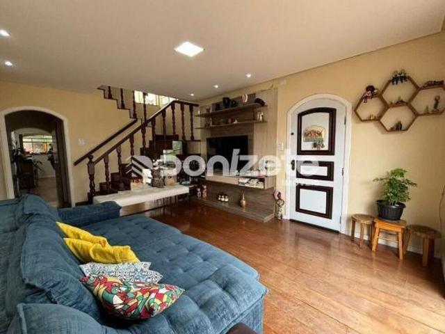 Sobrado à venda, 161 m² por R$ 648.998,00 Vila Humaitá Santo André/SP