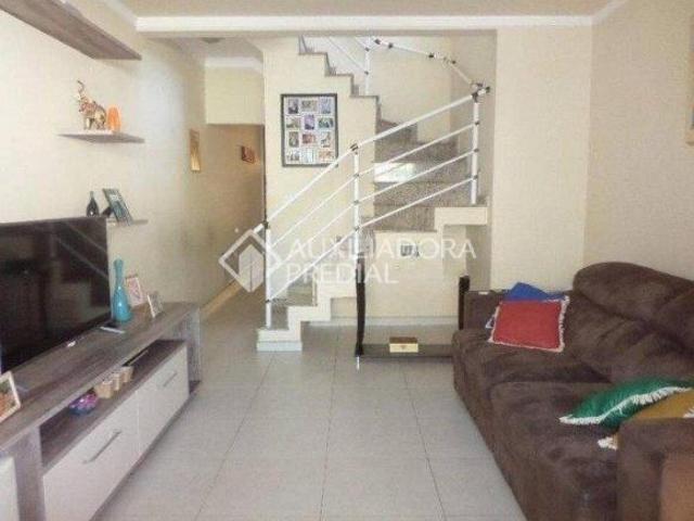 Sobrado à venda, 163mts², 3 suítes, 4 vagas, na Paulicéia, São Bernardo do Campo