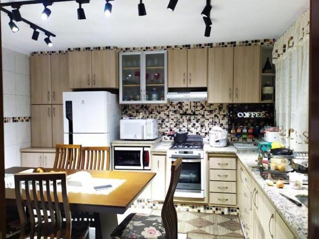 Sobrado à venda, 176 m² por R$ 850.000,00 Vila Pires Santo André/SP