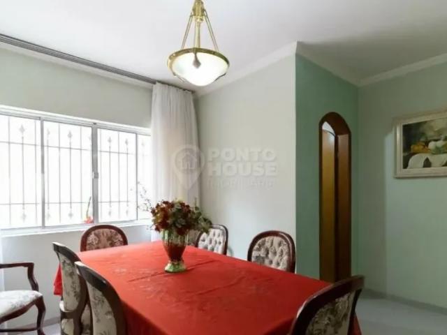 Sobrado à venda, 178m² no bairro Ipiranga, 3 dormitórios, 1 suíte, 2 vagas
