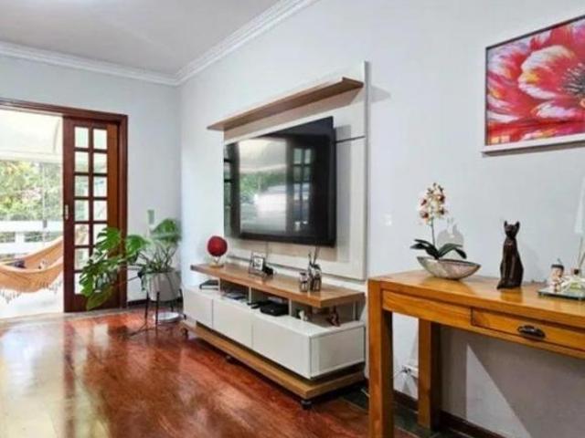 SOBRADO Á VENDA 179m² 03 QUARTOS, 03 SUÍTES 03 LAVABOS E DUAS VAGAS FL38