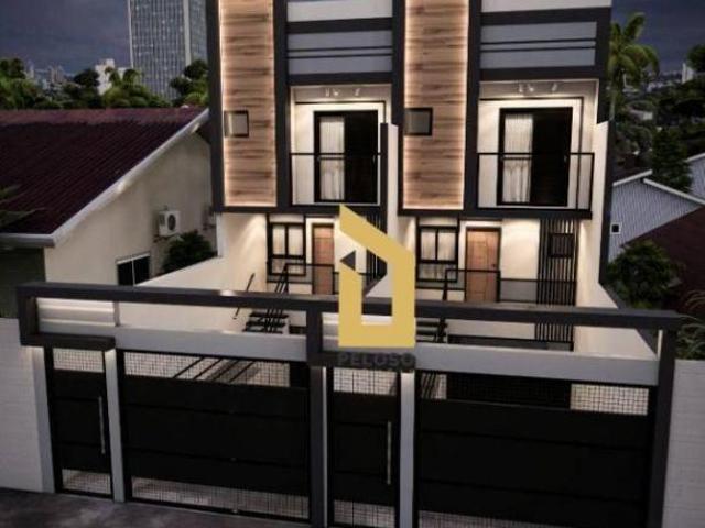 Sobrado à venda | 179m² | 3 suítes | 3 vagas | Santa Terezinha | São Paulo/SP