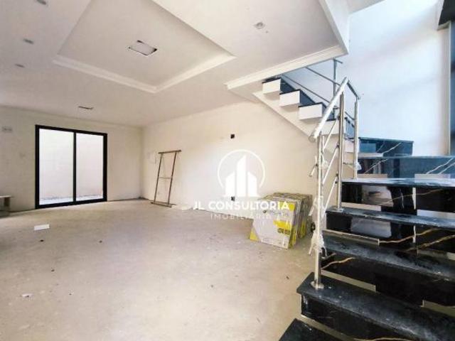 Sobrado à venda, 170 m² por R$ 900.000,00 Capão Raso Curitiba/PR