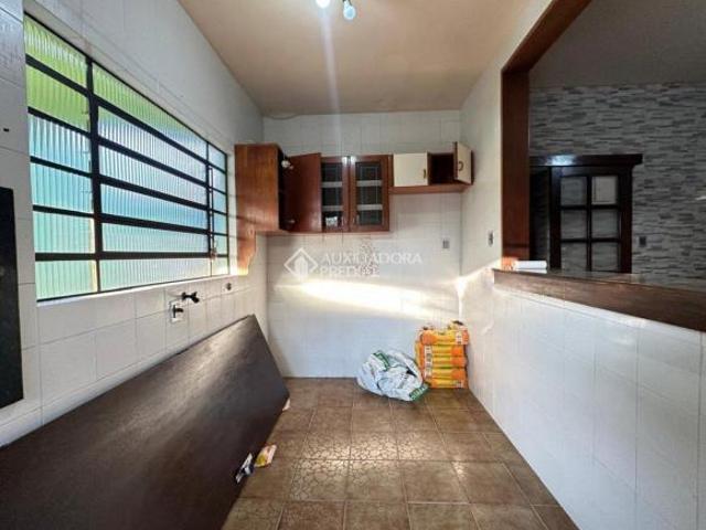 Sobrado a venda 183 m² com 3 quartos sendo 2 suítes americanas e pátio 6 carros e churrasqueira
