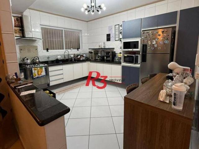 Sobrado à venda, 208 m² por R$ 1.590.000,00 Campo Grande Santos/SP