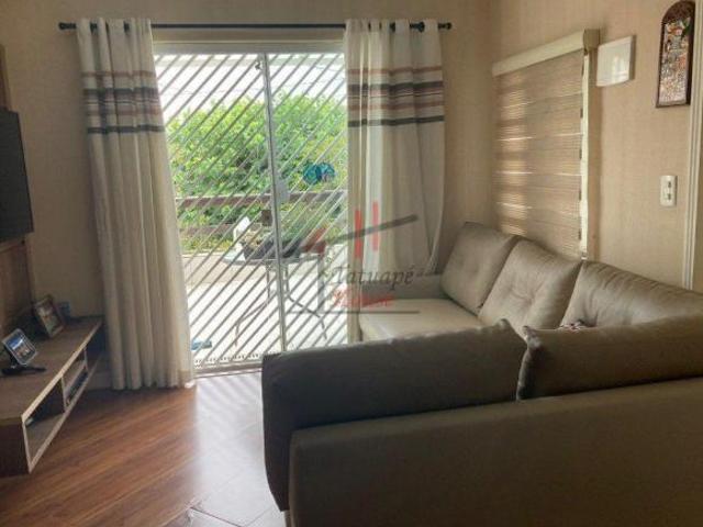 Sobrado à Venda 200 mts2 2 dormitórios 1vg
