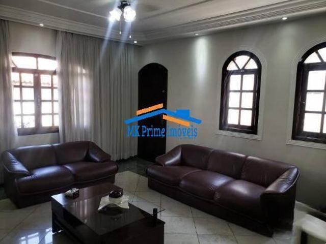 Sobrado à Venda 225m² 3 Quartos | 1 Suíte | 6 Vagas Umuarama