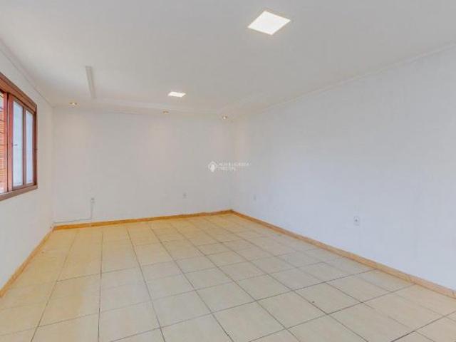 Sobrado a venda 226m² área construída com 4 quartos e garagem para 2 carros