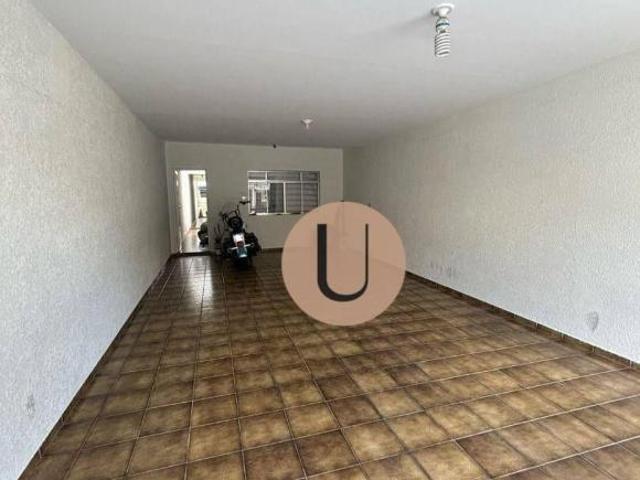 Sobrado á venda 227m, 2 dorms sendo 1 suíte, 4 vagas de garagem