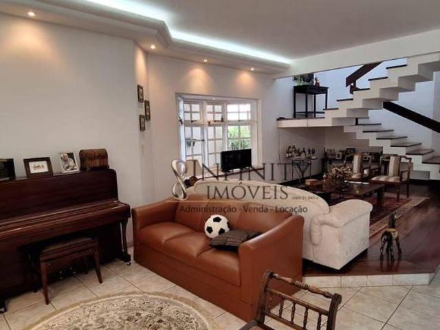 Sobrado com 4 dormitórios à venda, 228 m² por R$ 2.450.000,00 Jardim das Colinas São José dos Ca