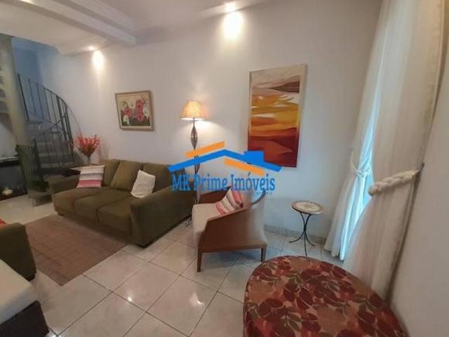 Sobrado à Venda 220m², 5 Quartos e 3 Vagas no Parque Continental