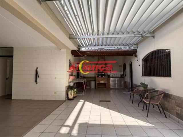 Sobrado à venda 220m² Jardim Santa Mena Guarulhos/SP