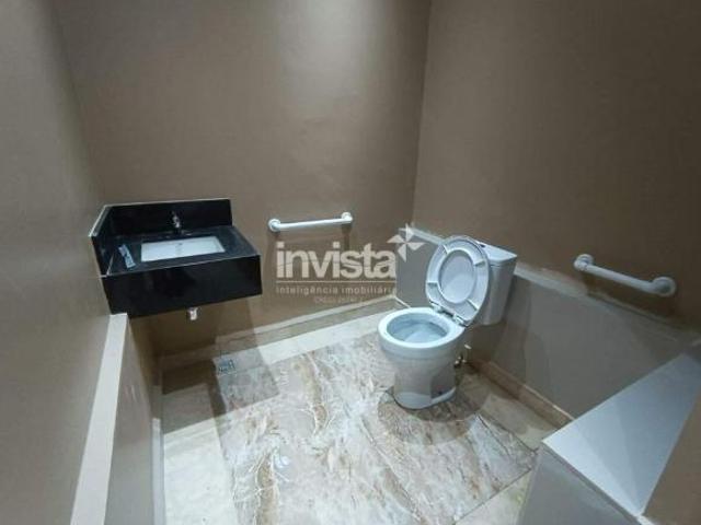 Sobrado à venda, 234 m², uma quadra da praia, Pompéia Santos