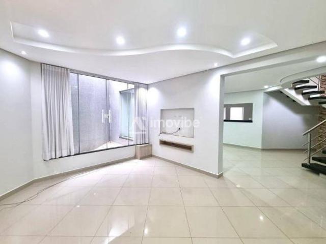 Sobrado à Venda 238,29m² de Construção | 03 Dormitórios, Ambientes Integrados e Espaço Gourmet – Par