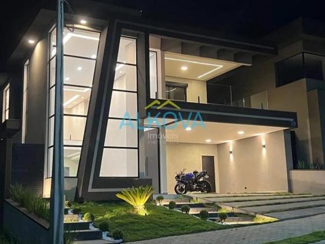 Sobrado à venda, 239 m² por R$ 1.485.000,00 Santa Mônica Caçapava/SP