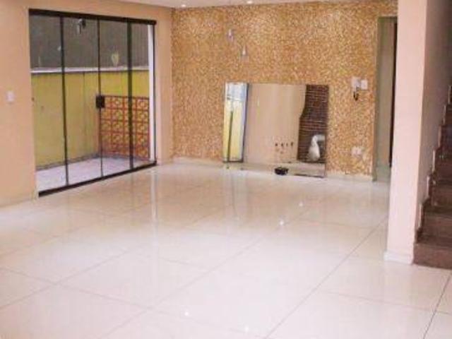 Sobrado à venda, 239 m² por R$ 879.000,00 Itaquera São Paulo/SP